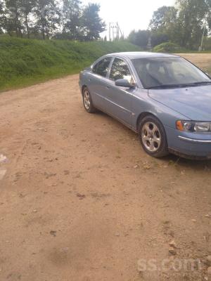 Blue Volvo S60 2006 in Riga, with an engine capacity of 2.40 L and mileage of 382 thousand km for 1650 €, photo 9 on AUTOMOTO.COM.LV