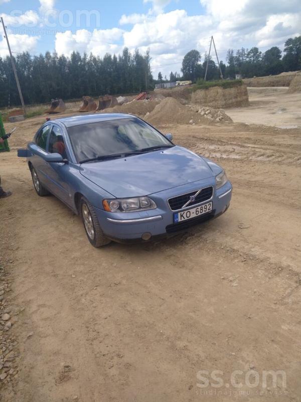 Blue Volvo S60 2006 in Riga, with an engine capacity of 2.40 L and mileage of 382 thousand km for 1650 €, photo 10 on AUTOMOTO.COM.LV