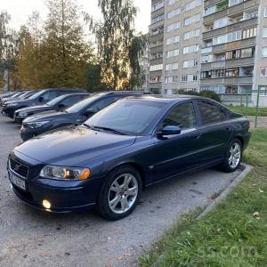 Blue Volvo S60 2006 in Daugavpils, with an engine capacity of 2.40 L and mileage of 405 thousand km for 2600 €, photo 3 on AUTOMOTO.COM.LV