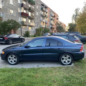 Blue Volvo S60 2006 in Daugavpils, with an engine capacity of 2.40 L and mileage of 405 thousand km for 2600 €, photo 4 on AUTOMOTO.COM.LV