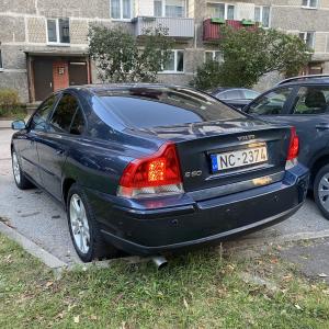 Blue Volvo S60 2006 in Daugavpils, with an engine capacity of 2.40 L and mileage of 405 thousand km for 2600 €, photo 6 on AUTOMOTO.COM.LV