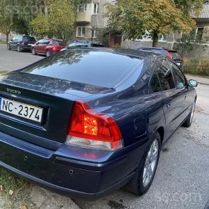 Blue Volvo S60 2006 in Daugavpils, with an engine capacity of 2.40 L and mileage of 405 thousand km for 2600 €, photo 8 on AUTOMOTO.COM.LV