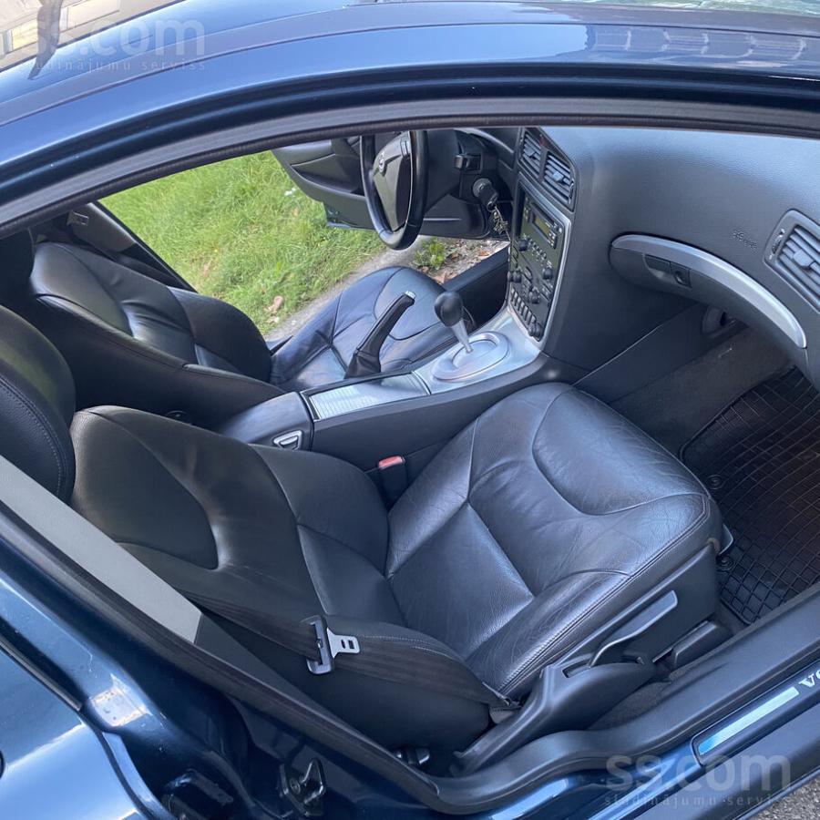 Blue Volvo S60 2006 in Daugavpils, with an engine capacity of 2.40 L and mileage of 405 thousand km for 2600 €, photo 13 on AUTOMOTO.COM.LV