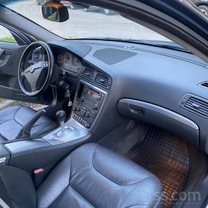 Blue Volvo S60 2006 in Daugavpils, with an engine capacity of 2.40 L and mileage of 405 thousand km for 2600 €, photo 14 on AUTOMOTO.COM.LV