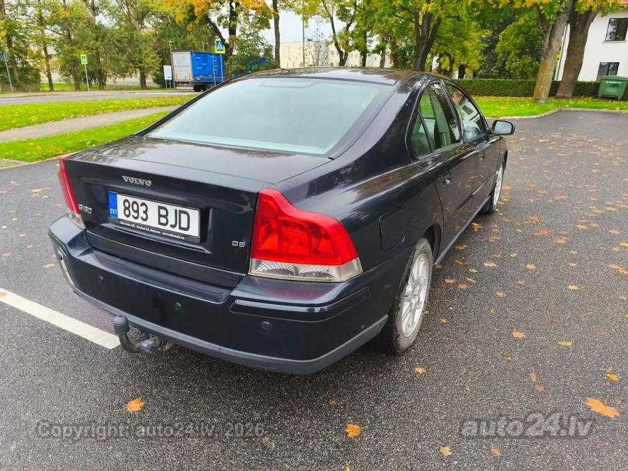 Blue Volvo S60 2006 in Tallinn, with an engine capacity of 2.40 L and mileage of 260 thousand km for 3900 €, photo 5 on AUTOMOTO.COM.LV