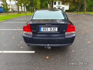 Blue Volvo S60 2006 in Tallinn, with an engine capacity of 2.40 L and mileage of 260 thousand km for 3900 €, photo 7 on AUTOMOTO.COM.LV