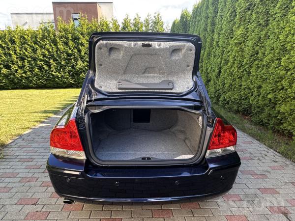 Zils Volvo S60 2006 Rīga, ar dzinēja tilpumu 2.40 L un nobraukumu 218 tūkst. km par 2100 €, foto 7 vietnē AUTOMOTO.COM.LV
