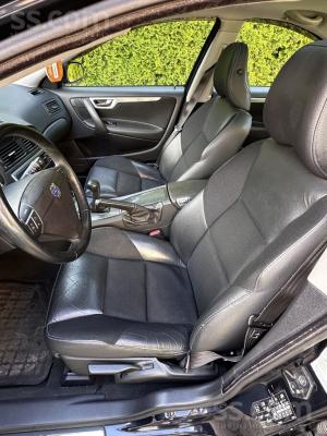 Zils Volvo S60 2006 Rīga, ar dzinēja tilpumu 2.40 L un nobraukumu 218 tūkst. km par 2100 €, foto 8 vietnē AUTOMOTO.COM.LV