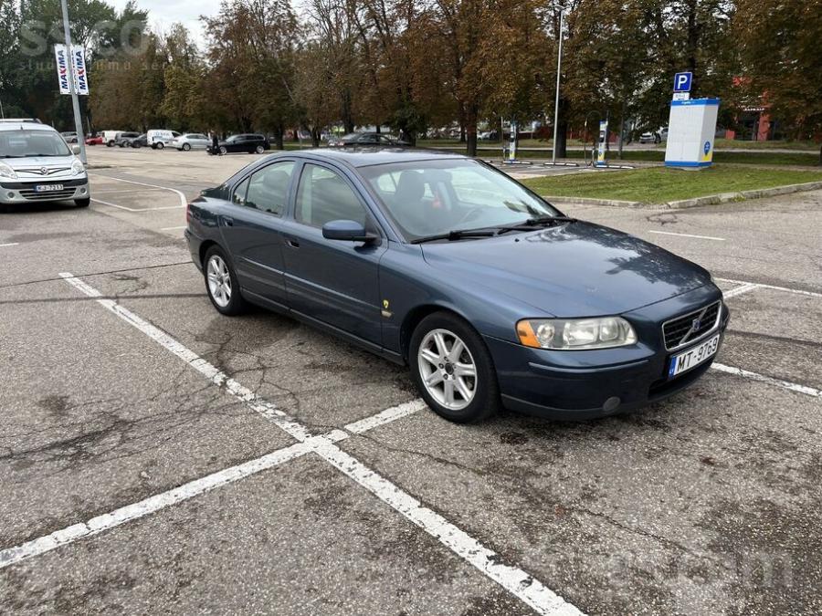 Синий Вольво С60 2006 в Рига, объемом двигателя 2.40 л и пробегом 346 тыс. км за 1900 €, фото 1 на AUTOMOTO.COM.LV
