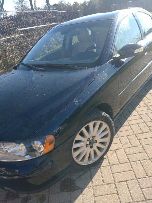 Blue Volvo S60 2007 in Moletai, with an engine capacity of 2.40 L and mileage of 267 thousand km for 2600 €, photo 1 on AUTOMOTO.COM.LV