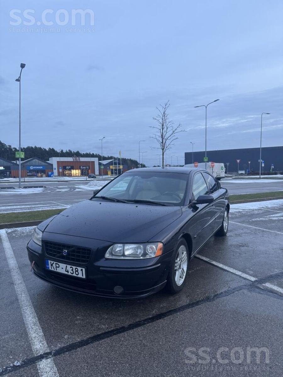 Zils Volvo S60 2007 Rīga, ar dzinēja tilpumu 2.40 L un nobraukumu 339 tūkst. km par 2500 €, foto 1 vietnē AUTOMOTO.COM.LV