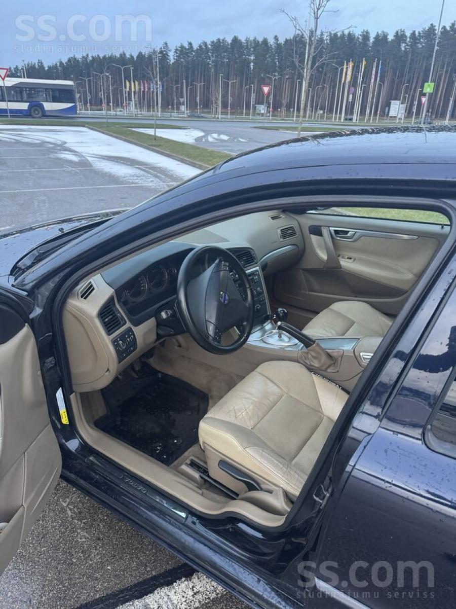 Zils Volvo S60 2007 Rīga, ar dzinēja tilpumu 2.40 L un nobraukumu 339 tūkst. km par 2500 €, foto 7 vietnē AUTOMOTO.COM.LV