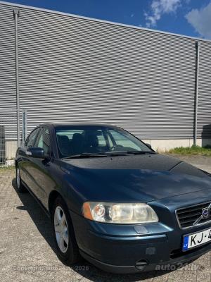 Zils Volvo S60 2007 Rīga, ar dzinēja tilpumu 2.40 L un nobraukumu 273 tūkst. km par 2400 €, foto  vietnē AUTOMOTO.COM.LV