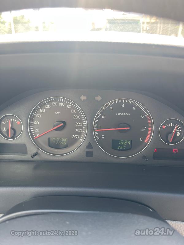 Zils Volvo S60 2007 Rīga, ar dzinēja tilpumu 2.40 L un nobraukumu 273 tūkst. km par 2400 €, foto 6 vietnē AUTOMOTO.COM.LV