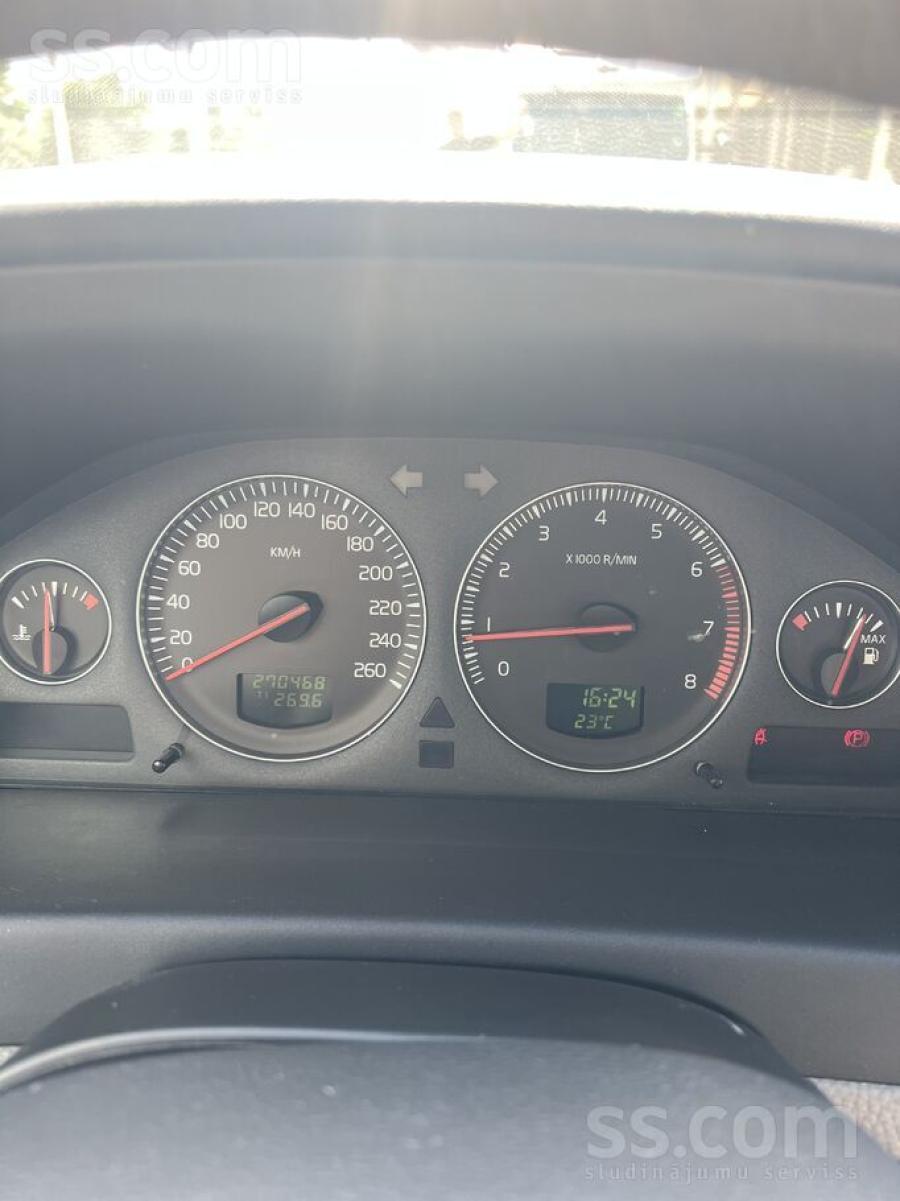 Zils Volvo S60 2007 Rīga, ar dzinēja tilpumu 2.40 L un nobraukumu 273 tūkst. km par 2400 €, foto 7 vietnē AUTOMOTO.COM.LV