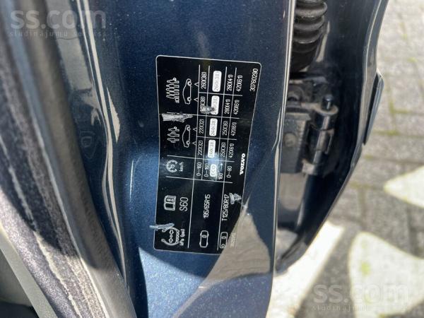 Zils Volvo S60 2007 Rīga, ar dzinēja tilpumu 2.40 L un nobraukumu 273 tūkst. km par 2400 €, foto 9 vietnē AUTOMOTO.COM.LV