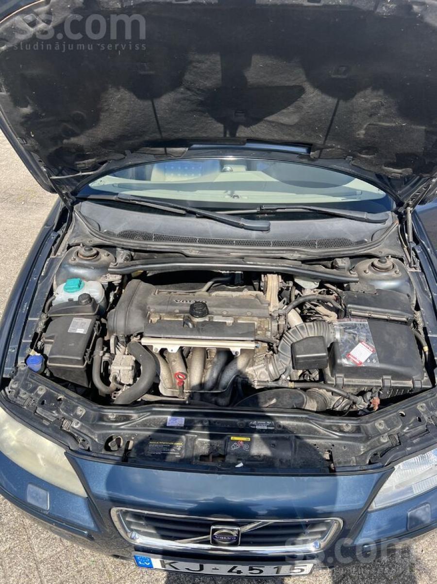 Zils Volvo S60 2007 Rīga, ar dzinēja tilpumu 2.40 L un nobraukumu 273 tūkst. km par 2400 €, foto 11 vietnē AUTOMOTO.COM.LV