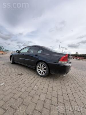 Zils Volvo S60 2007 Ventspils, ar dzinēja tilpumu 2.40 L un nobraukumu 0 tūkst. km par 1300 €, foto 5 vietnē AUTOMOTO.COM.LV