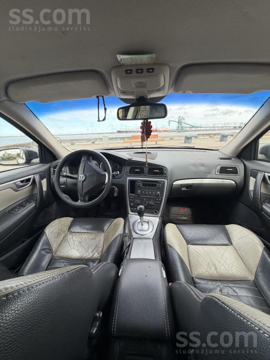 Zils Volvo S60 2007 Ventspils, ar dzinēja tilpumu 2.40 L un nobraukumu 0 tūkst. km par 1300 €, foto 6 vietnē AUTOMOTO.COM.LV