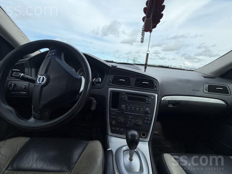 Zils Volvo S60 2007 Ventspils, ar dzinēja tilpumu 2.40 L un nobraukumu 0 tūkst. km par 1300 €, foto 7 vietnē AUTOMOTO.COM.LV