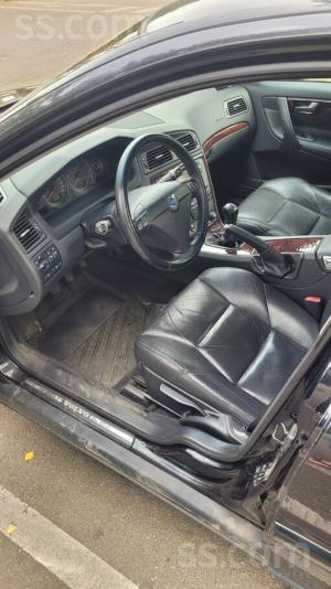 Zils Volvo S60 2007 Rīga, ar dzinēja tilpumu 2.40 L un nobraukumu 167 tūkst. km par 2500 €, foto 3 vietnē AUTOMOTO.COM.LV