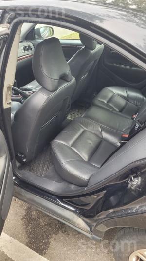 Zils Volvo S60 2007 Rīga, ar dzinēja tilpumu 2.40 L un nobraukumu 167 tūkst. km par 2500 €, foto 4 vietnē AUTOMOTO.COM.LV