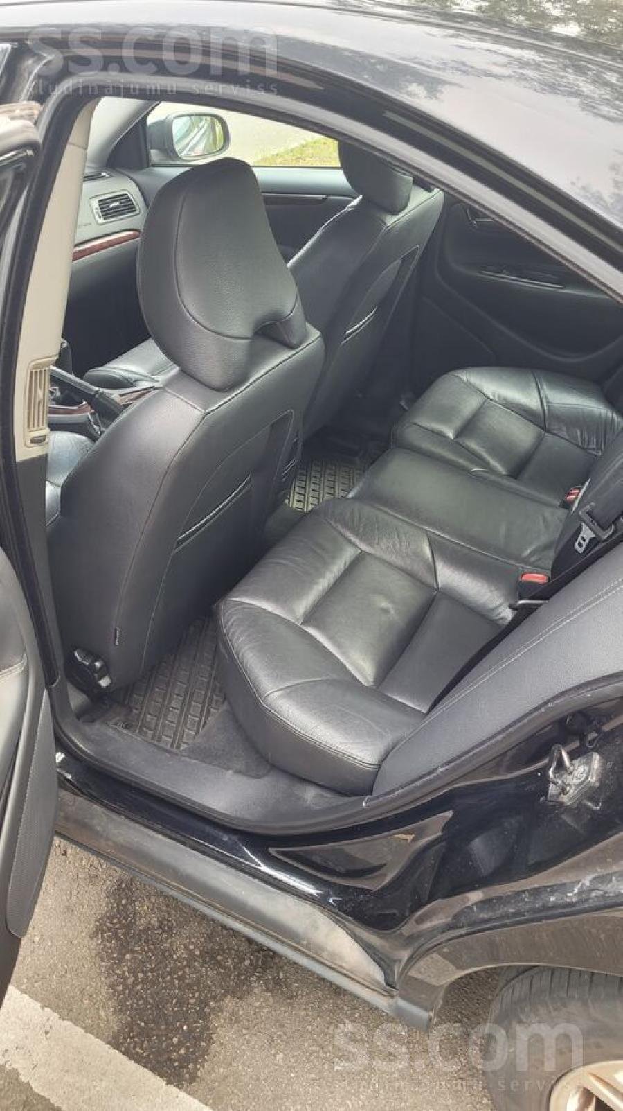 Zils Volvo S60 2007 Rīga, ar dzinēja tilpumu 2.40 L un nobraukumu 167 tūkst. km par 2500 €, foto 4 vietnē AUTOMOTO.COM.LV