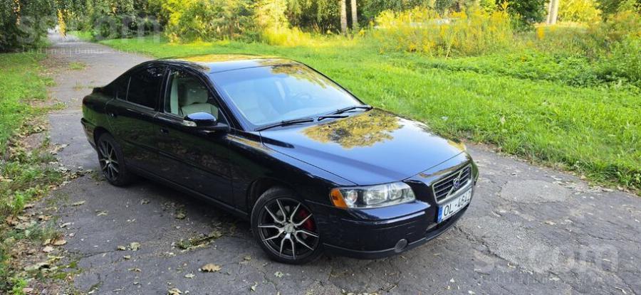 Blue Volvo S60 2007 in Riga, with an engine capacity of 2.40 L and mileage of 238 thousand km for 3000 €, photo 3 on AUTOMOTO.COM.LV