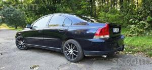 Blue Volvo S60 2007 in Riga, with an engine capacity of 2.40 L and mileage of 238 thousand km for 3000 €, photo 4 on AUTOMOTO.COM.LV