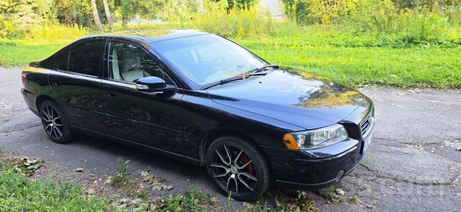 Blue Volvo S60 2007 in Riga, with an engine capacity of 2.40 L and mileage of 238 thousand km for 3000 €, photo 11 on AUTOMOTO.COM.LV