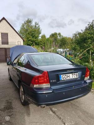 Blue Volvo S60 2007 in Telschi, with an engine capacity of 2.52 L and mileage of 239 thousand km for 2300 €, photo 5 on AUTOMOTO.COM.LV