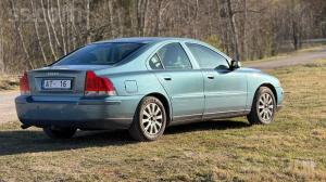 Zils Volvo S60 2008 Rīga, ar dzinēja tilpumu 2.40 L un nobraukumu 332 tūkst. km par 3200 €, foto 6 vietnē AUTOMOTO.COM.LV