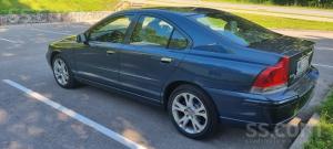 Zils Volvo S60 2008 Cēsis, ar dzinēja tilpumu 2.40 L un nobraukumu 310 tūkst. km par 3800 €, foto 8 vietnē AUTOMOTO.COM.LV