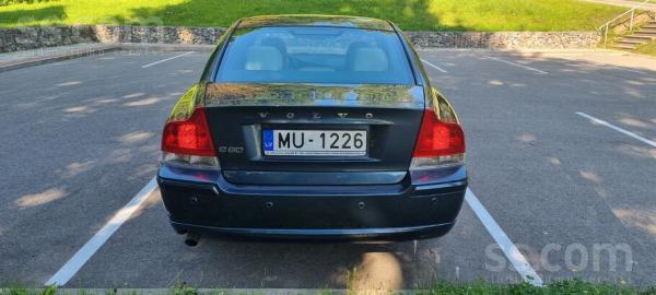 Blue Volvo S60 2008 in Cesis, with an engine capacity of 2.40 L and mileage of 310 thousand km for 3800 €, photo 8 on AUTOMOTO.COM.LV