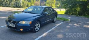 Zils Volvo S60 2008 Cēsis, ar dzinēja tilpumu 2.40 L un nobraukumu 310 tūkst. km par 3800 €, foto 12 vietnē AUTOMOTO.COM.LV