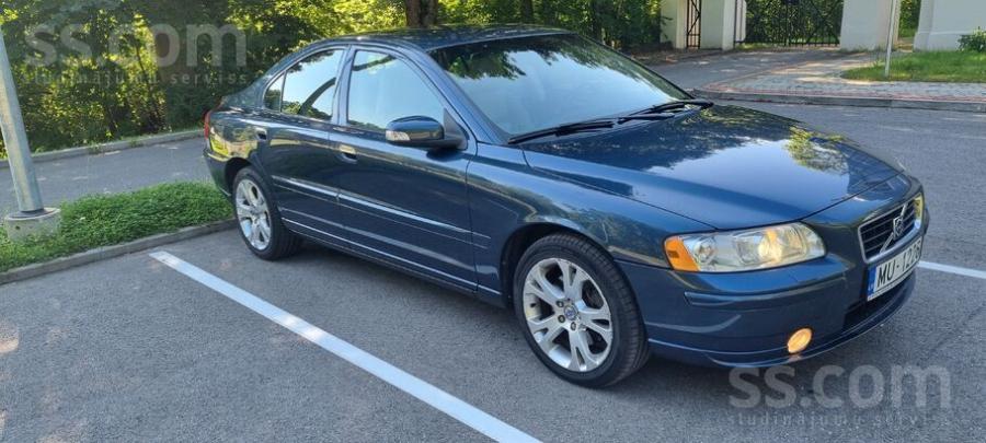 Zils Volvo S60 2008 Cēsis, ar dzinēja tilpumu 2.40 L un nobraukumu 310 tūkst. km par 3800 €, foto 13 vietnē AUTOMOTO.COM.LV