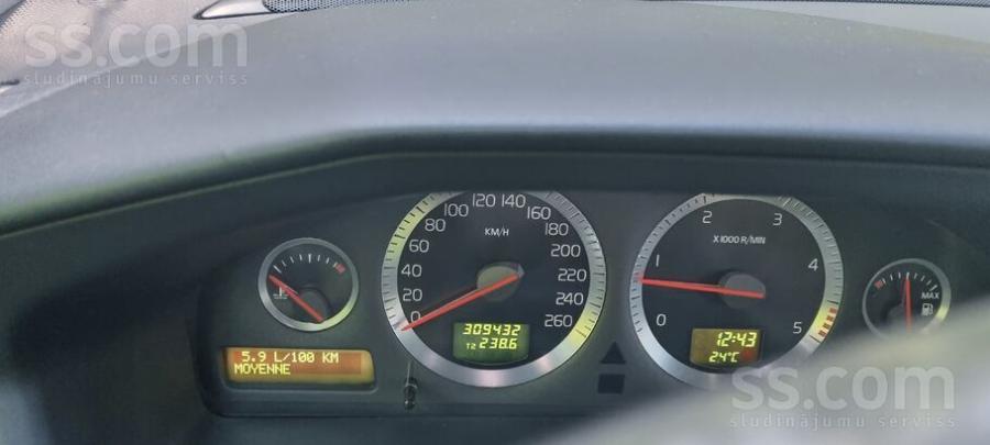 Zils Volvo S60 2008 Cēsis, ar dzinēja tilpumu 2.40 L un nobraukumu 310 tūkst. km par 3800 €, foto 17 vietnē AUTOMOTO.COM.LV