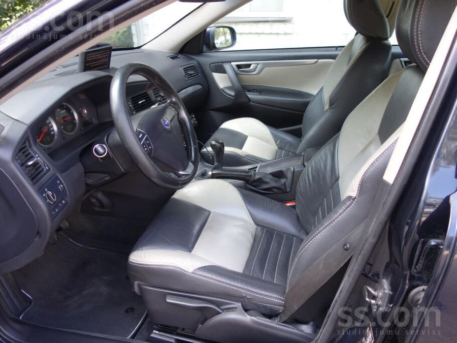Blue Volvo S60 2008 in Riga, with an engine capacity of 2.40 L and mileage of 274 thousand km for 3150 €, photo 7 on AUTOMOTO.COM.LV