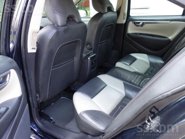 Blue Volvo S60 2008 in Riga, with an engine capacity of 2.40 L and mileage of 274 thousand km for 3150 €, photo 7 on AUTOMOTO.COM.LV