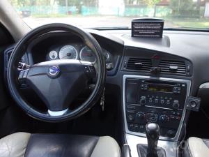 Blue Volvo S60 2008 in Riga, with an engine capacity of 2.40 L and mileage of 274 thousand km for 3150 €, photo 9 on AUTOMOTO.COM.LV