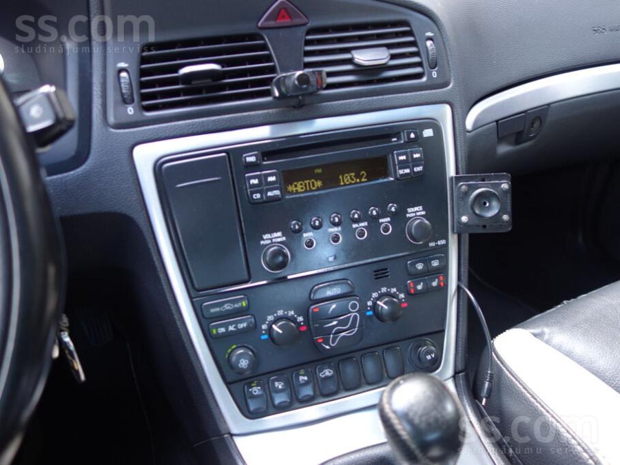 Blue Volvo S60 2008 in Riga, with an engine capacity of 2.40 L and mileage of 274 thousand km for 3150 €, photo 10 on AUTOMOTO.COM.LV