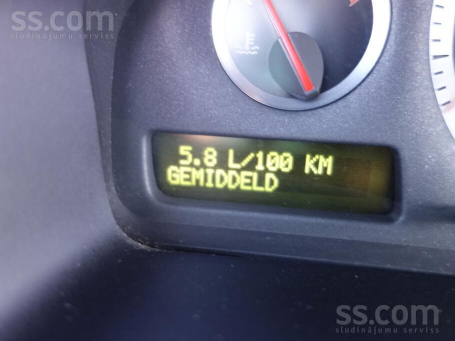 Blue Volvo S60 2008 in Riga, with an engine capacity of 2.40 L and mileage of 274 thousand km for 3150 €, photo 11 on AUTOMOTO.COM.LV