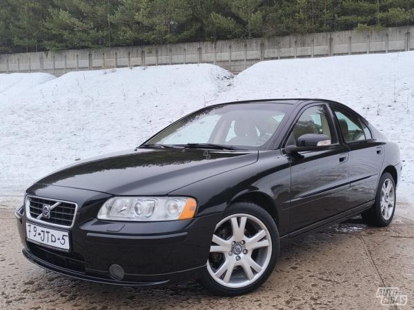 Zils Volvo S60 2009 Viļņa, ar dzinēja tilpumu 2.40 L un nobraukumu 265 tūkst. km par 5400 €, foto 1 vietnē AUTOMOTO.COM.LV