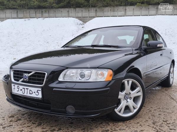 Zils Volvo S60 2009 Viļņa, ar dzinēja tilpumu 2.40 L un nobraukumu 265 tūkst. km par 5400 €, foto 5 vietnē AUTOMOTO.COM.LV