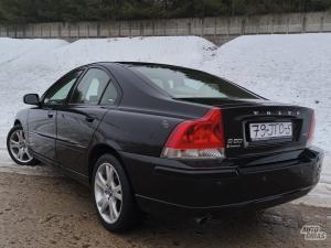 Blue Volvo S60 2009 in Vilnius, with an engine capacity of 2.40 L and mileage of 265 thousand km for 5400 €, photo 17 on AUTOMOTO.COM.LV