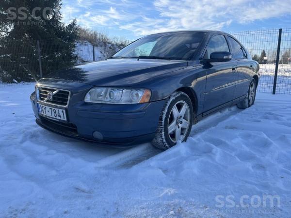 Blue Volvo S60 2009 in Cesis, with an engine capacity of 2.40 L and mileage of 0 thousand km for 4200 €, photo 1 on AUTOMOTO.COM.LV