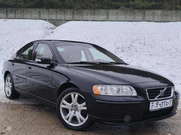 Zils Volvo S60 2009 Viļņa, ar dzinēja tilpumu 2.40 L un nobraukumu 265 tūkst. km par 5400 €, foto 2 vietnē AUTOMOTO.COM.LV