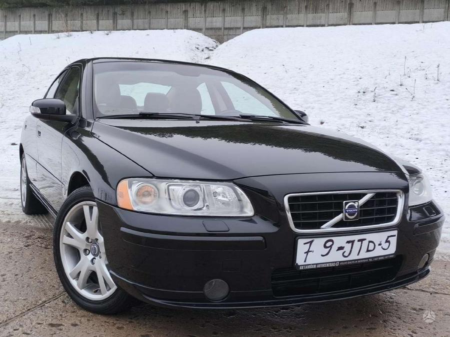 Blue Volvo S60 2009 in Vilnius, with an engine capacity of 2.40 L and mileage of 265 thousand km for 5400 €, photo 4 on AUTOMOTO.COM.LV