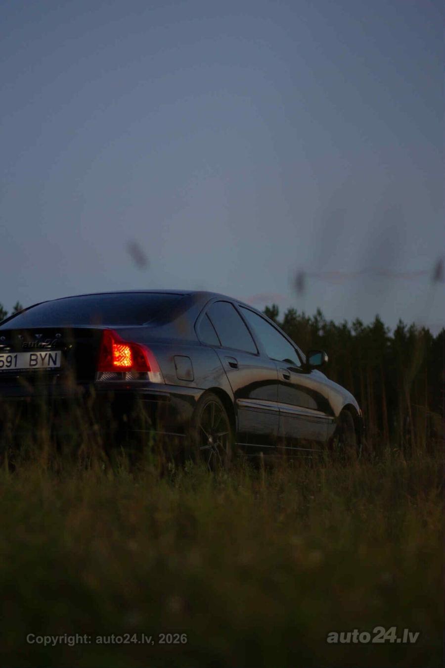 Синий Вольво С60 2009 в Таллин, объемом двигателя 2.40 л и пробегом 373 тыс. км за 6500 €, фото 1 на AUTOMOTO.COM.LV