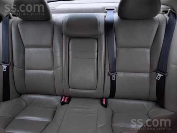 Blue Volvo S60 2009 in Riga, with an engine capacity of 2.40 L and mileage of 329 thousand km for 3100 €, photo 9 on AUTOMOTO.COM.LV